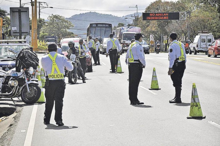 28 Policías harán las funciones de un oficial de tránsito