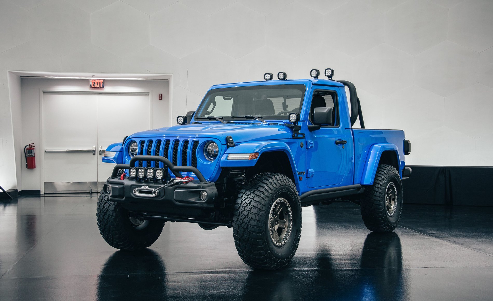 Jeep-J6-Concept-Gladiator-1 - Puro Motor