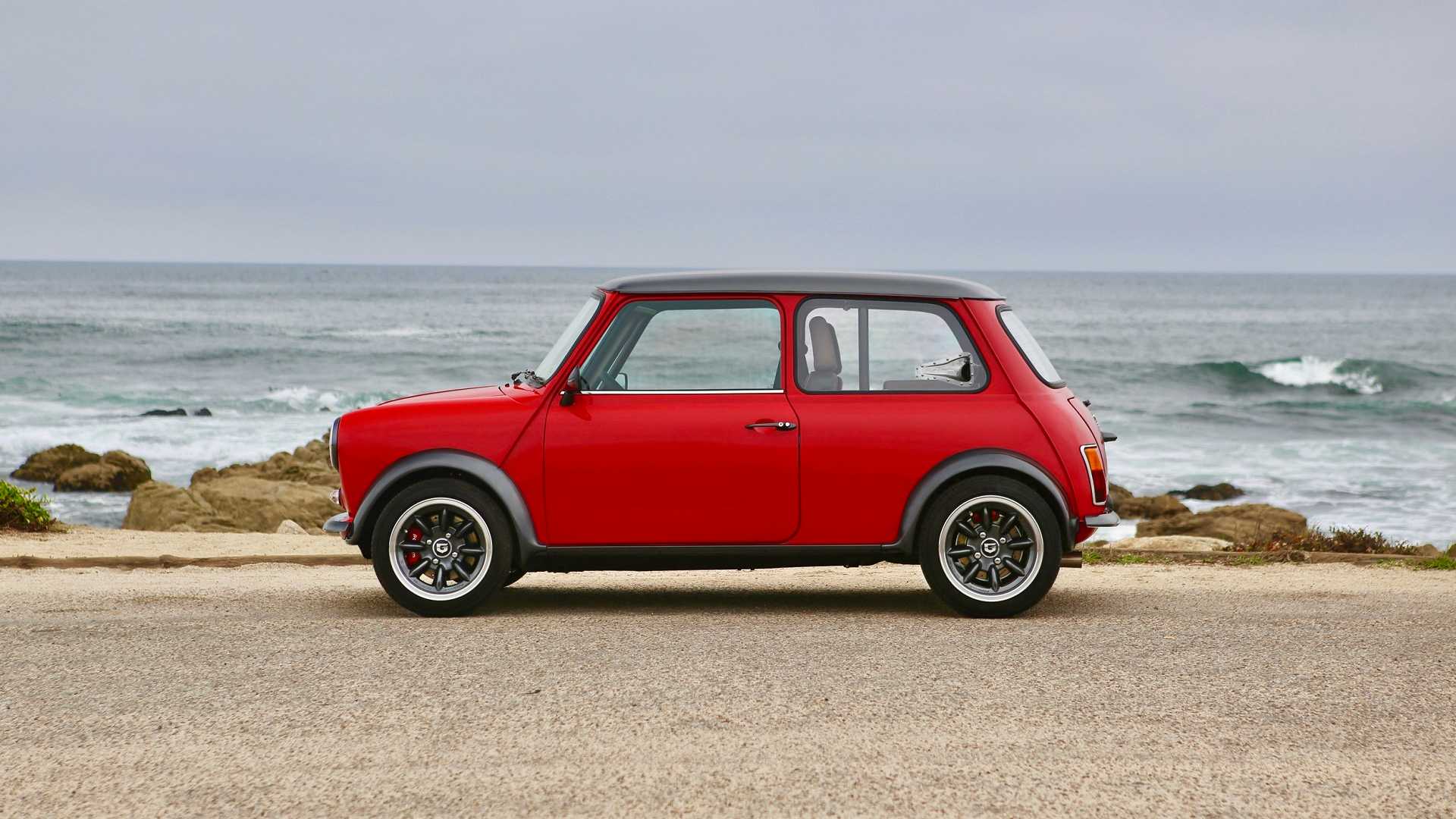 Este Mini con motor Honda de 500 hp está listo para el drift