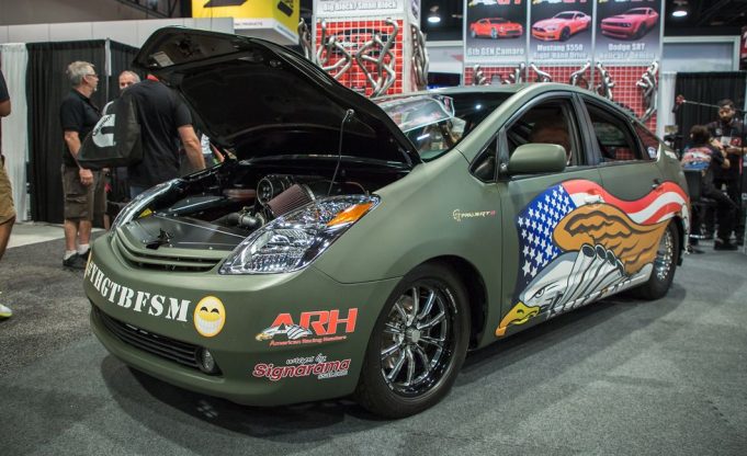 Un Prius con motor Hellcat de 717 hp es lo más loco que verás hoy