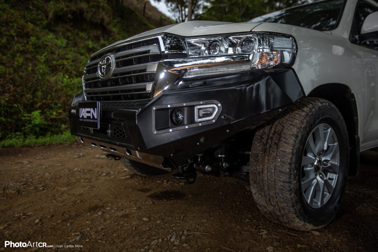 AFN 4x4 incorpora bumpers para tres modelos Toyota