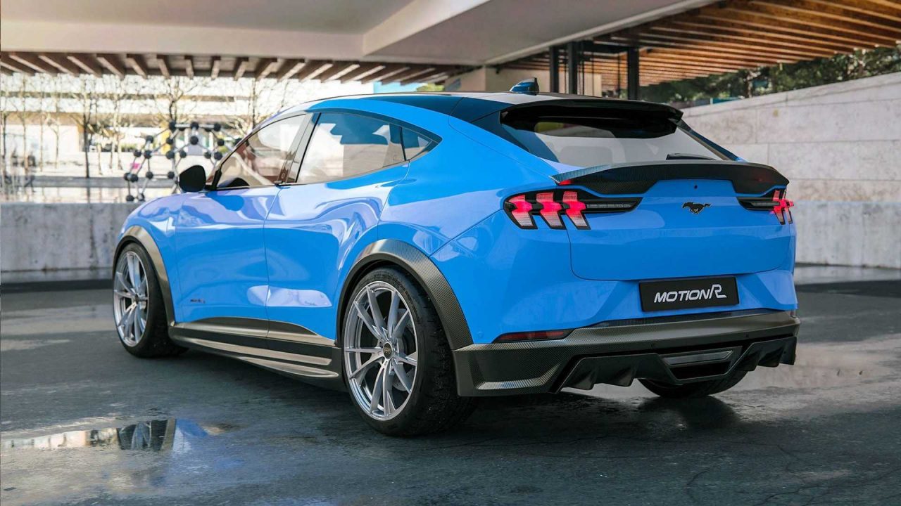 El Mustang Mach-E se deja ver en su faceta más deportiva