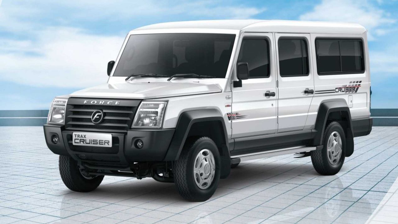 Conozca este particular 4x4 indio con espacio para 12 personas