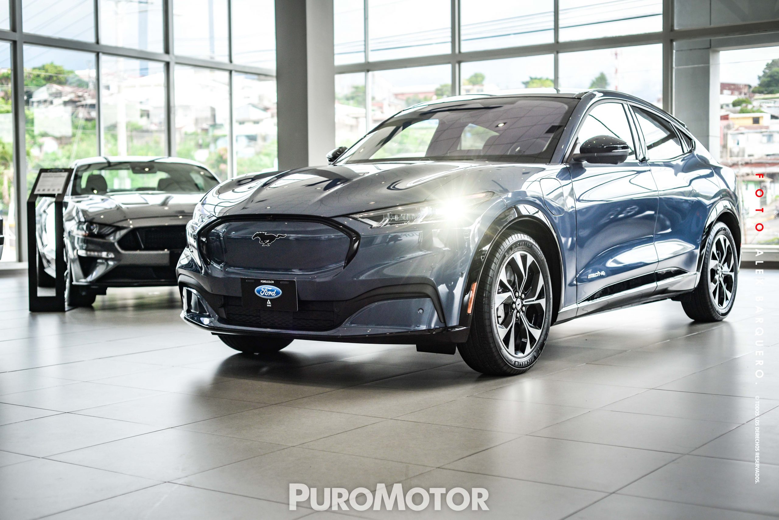 MustangMachE-17 - Puro Motor