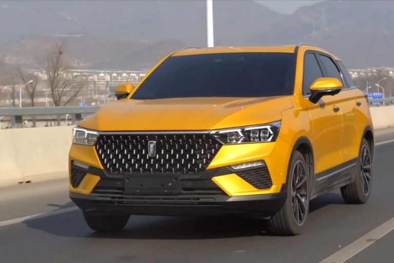 Xiaomi ya tiene su propia compañía de autos