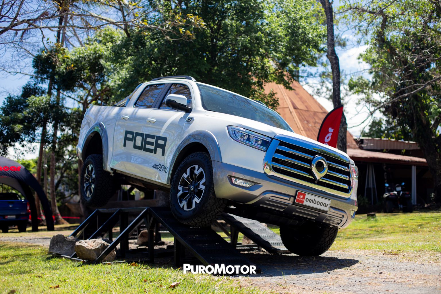 Ambacar puso a prueba sus modelos 4x4